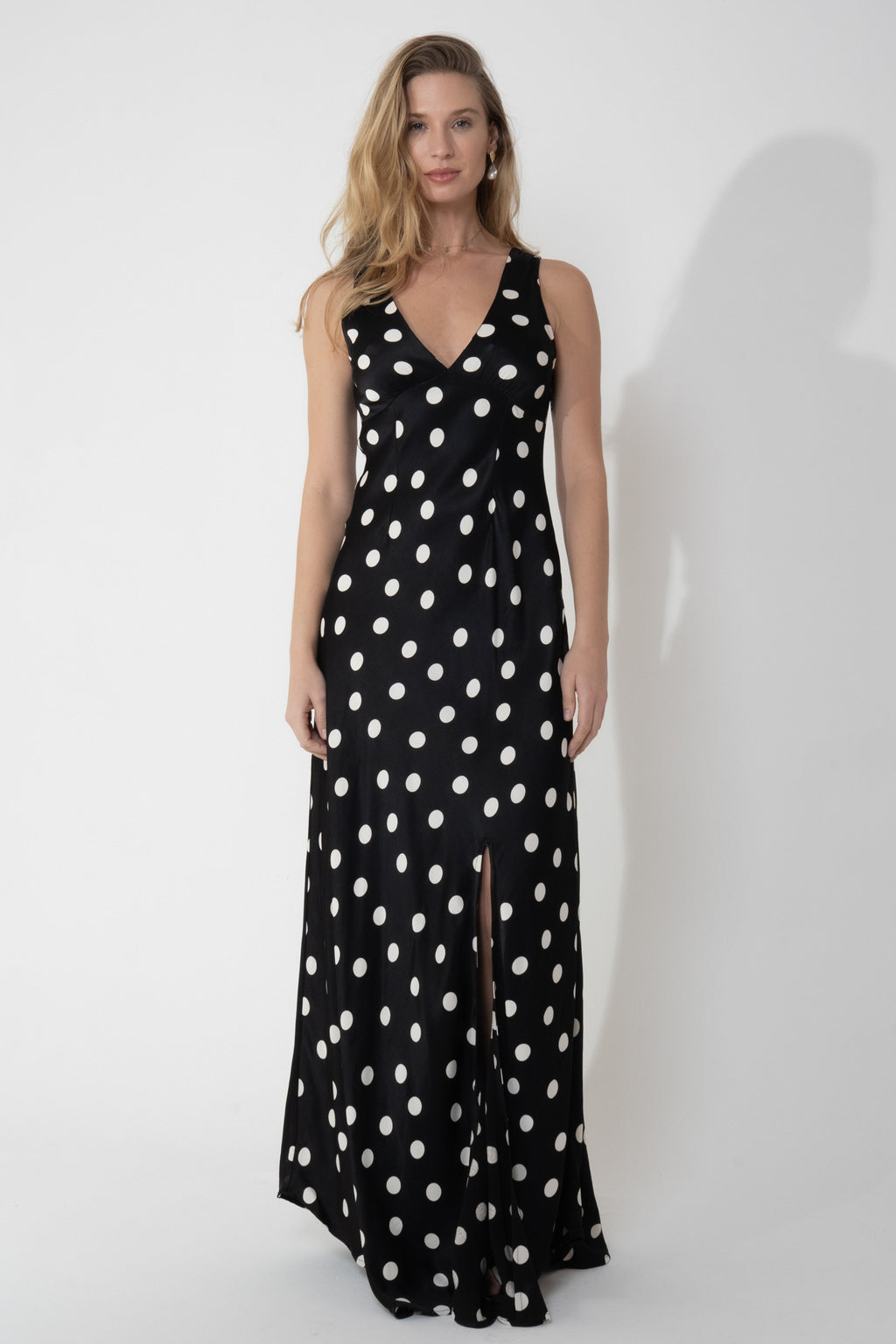 Grace Long P1500 Black – Goa Paris