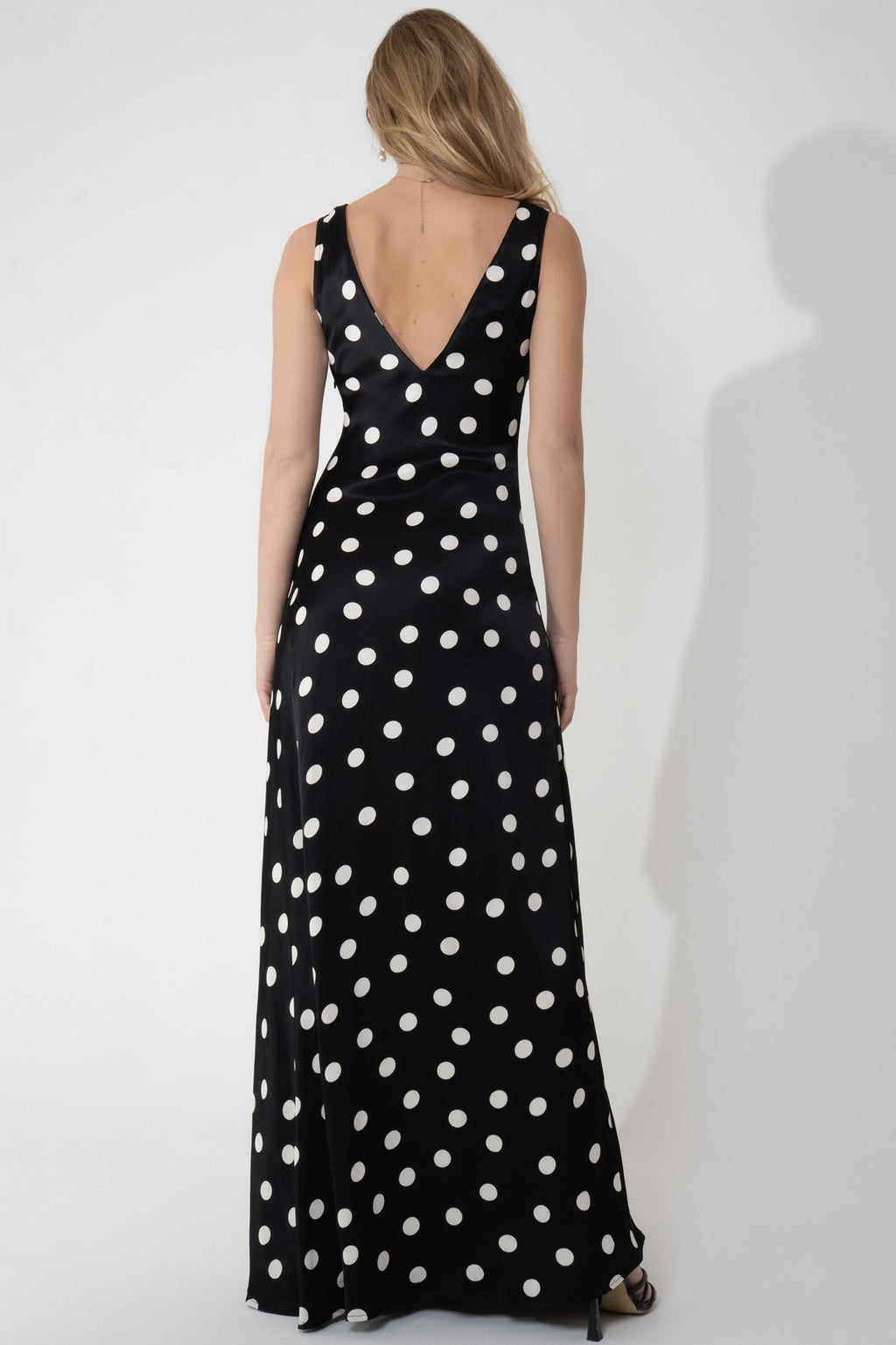 Grace Long P1500 Black – Goa Paris